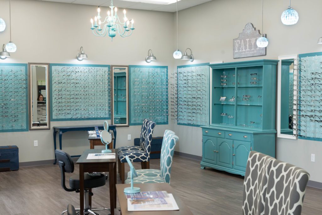 Home » MooneyEyeCareCentre